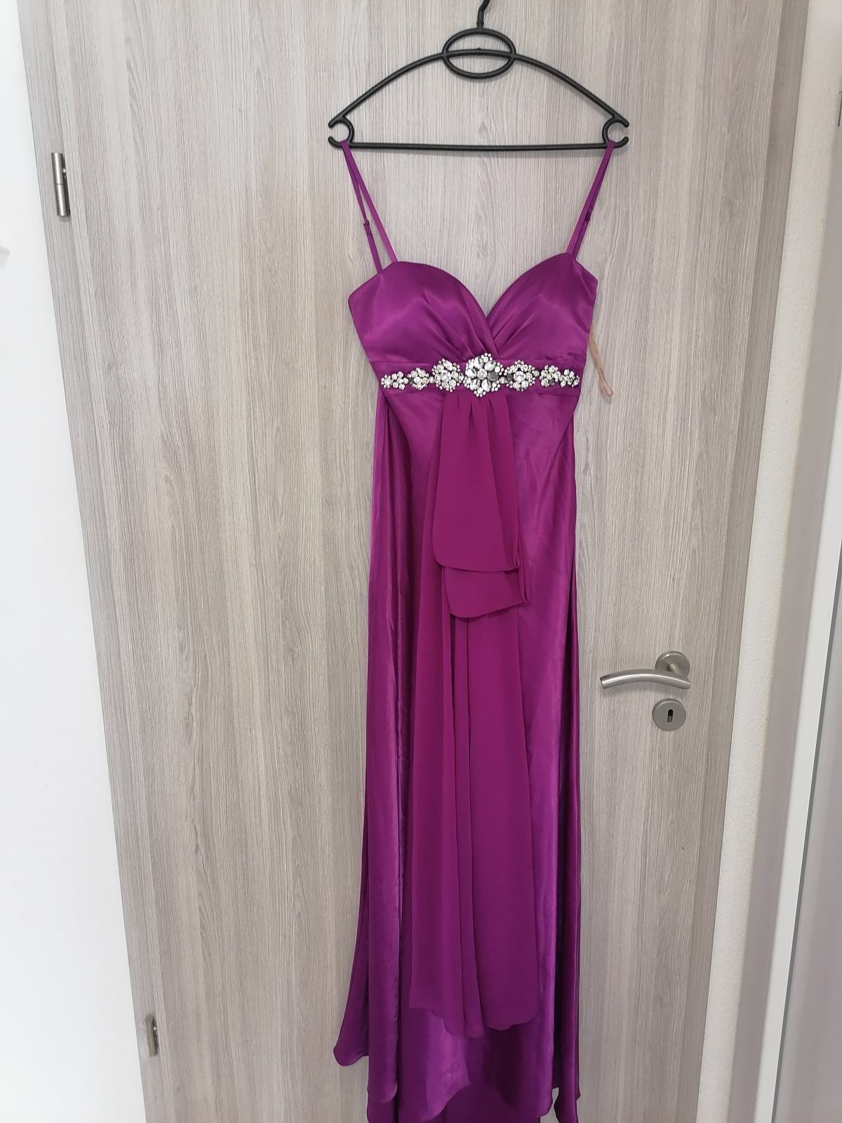 Prodam svečano obleko Št M.