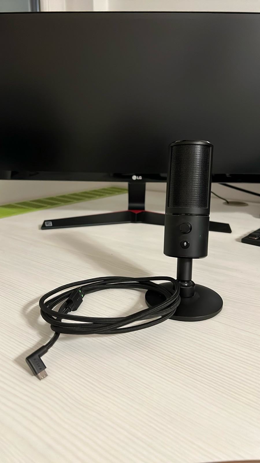 Mikrofon Razer Seiren X