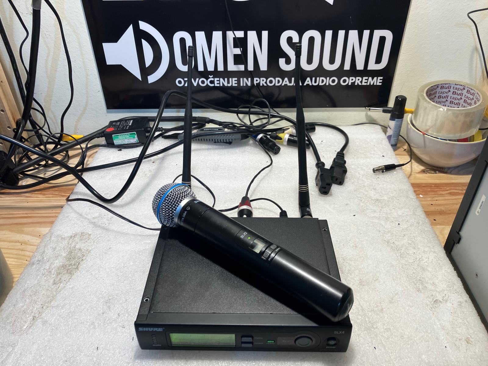 Shure SLX 42, prenosni mikrofon SM58 J3 500mhz