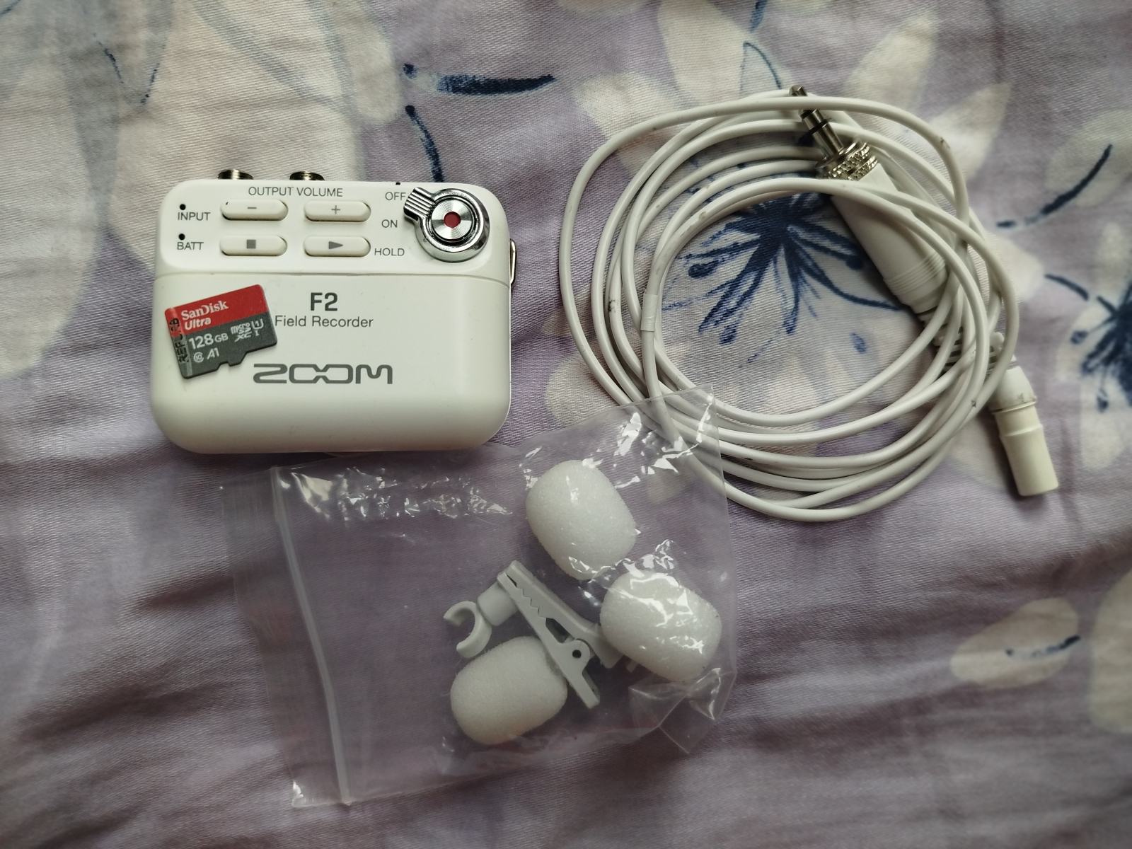 Zoom F2 (bel)