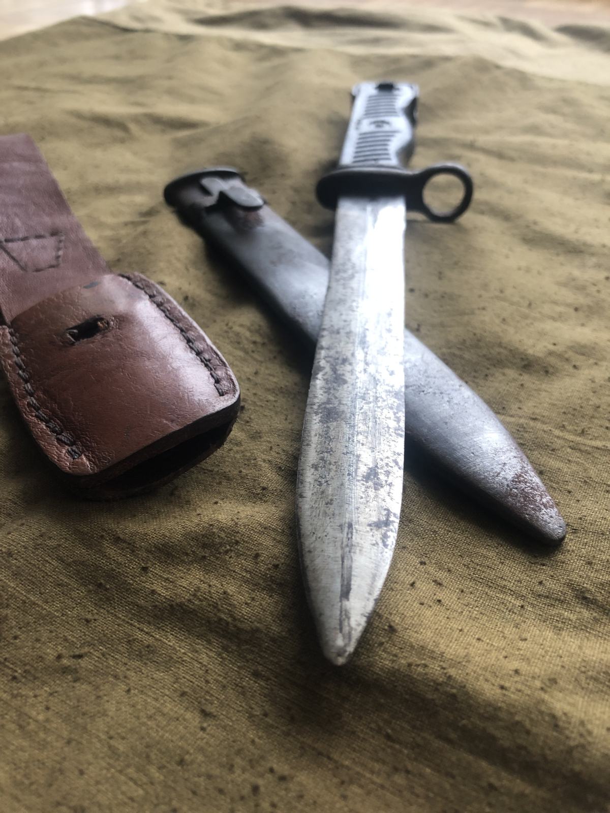 Bajonet m 56