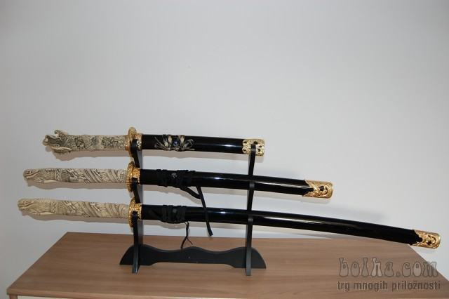 KATANA - SAMURAJSKI MEČ - SABLJA - DEKORACIJA - OKRAS - REPLIKA