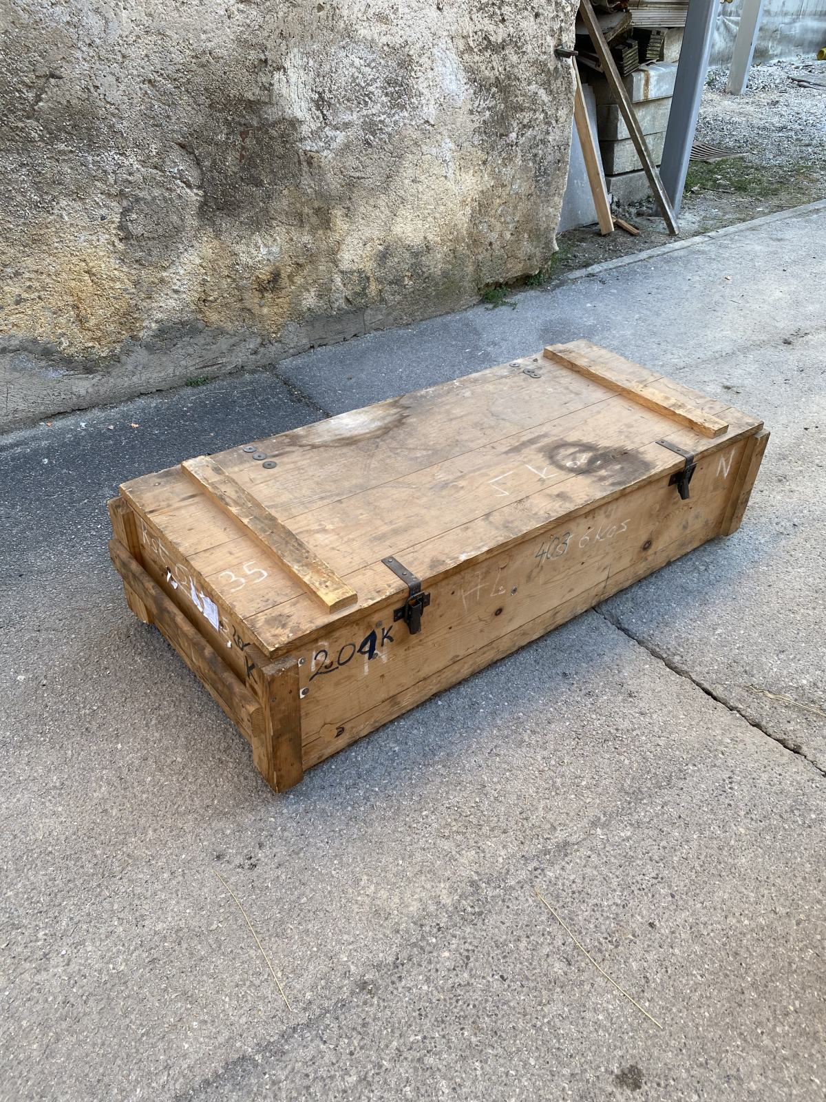 Lesen vojaški zaboj