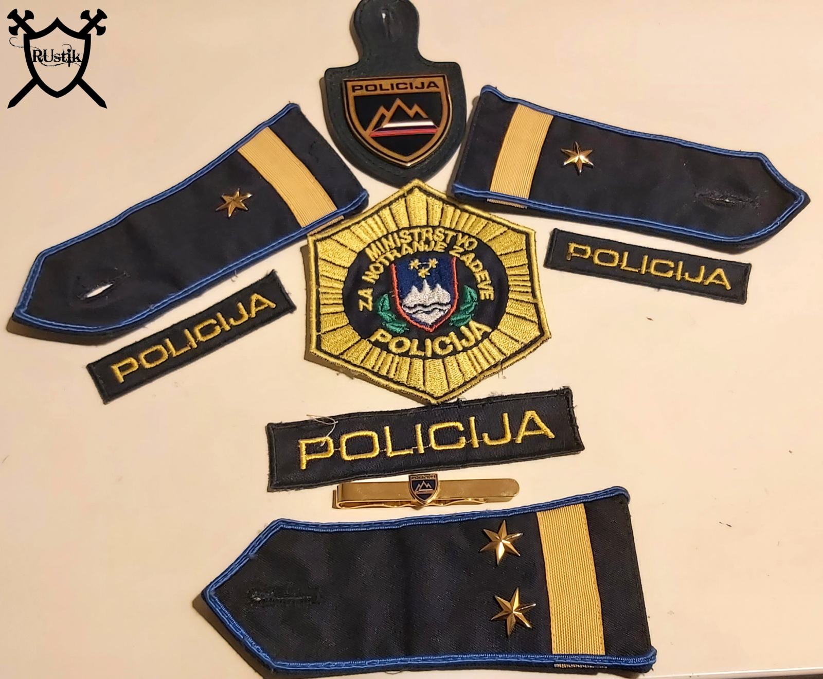 LOT SLOVENSKE POLICIJE