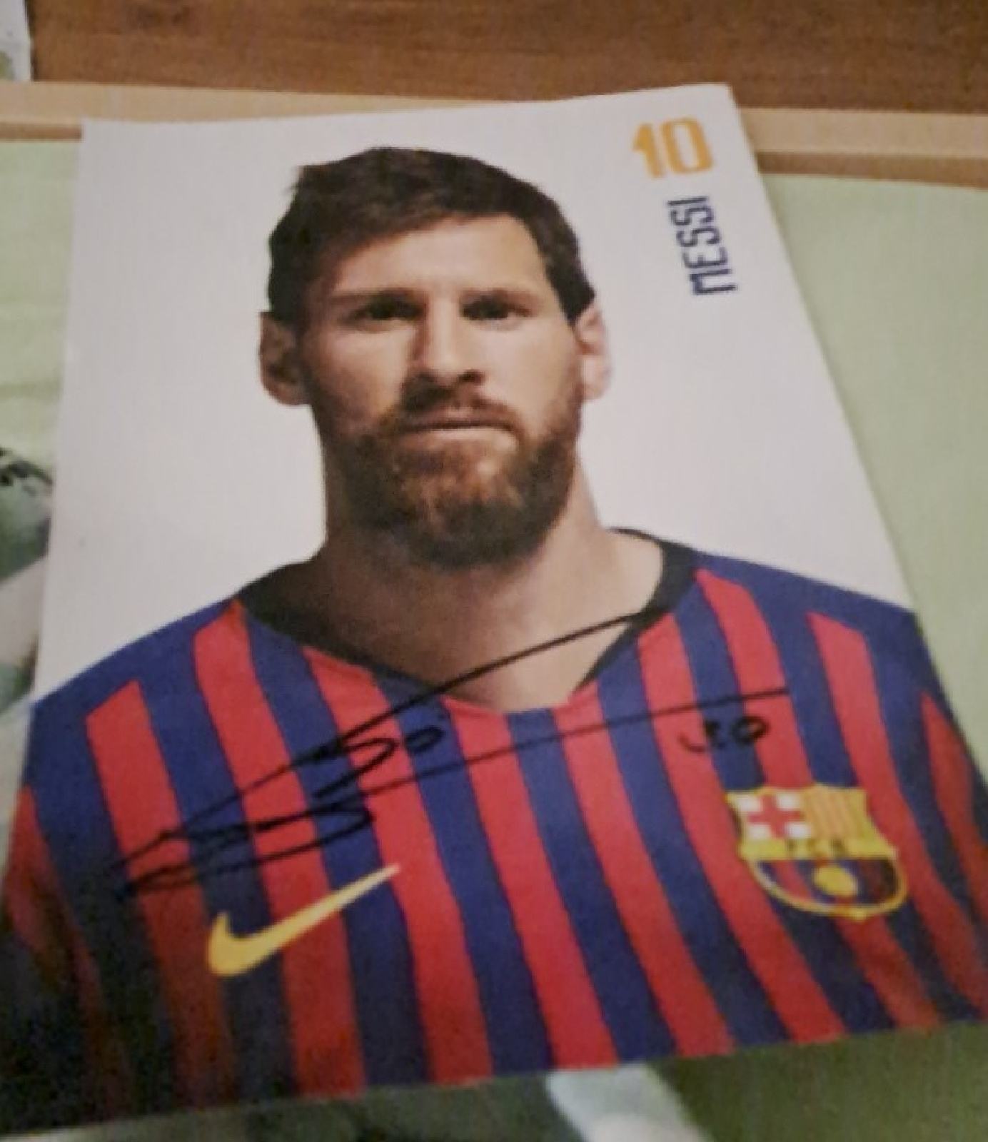 messi podpis orginall