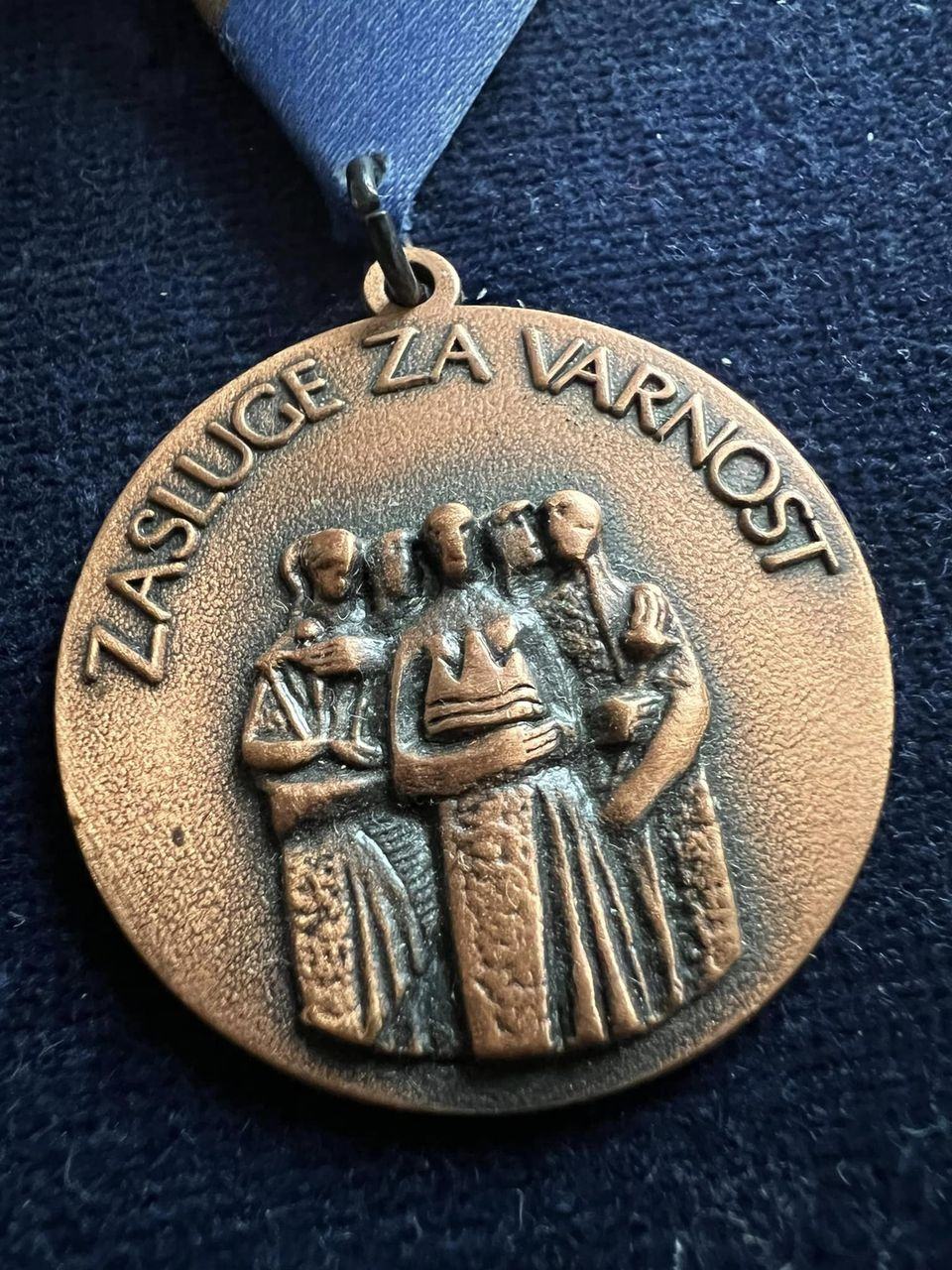 SLOVENIJA BRONASTA MEDALJA ZASLUGE ZA VARNOST POLICIJA (otaku)