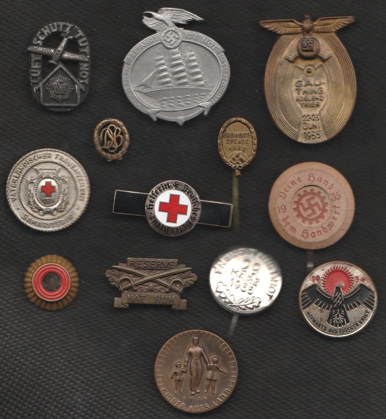 DOJCE RAJH ( Deutsche reich ) - SET OZNAK