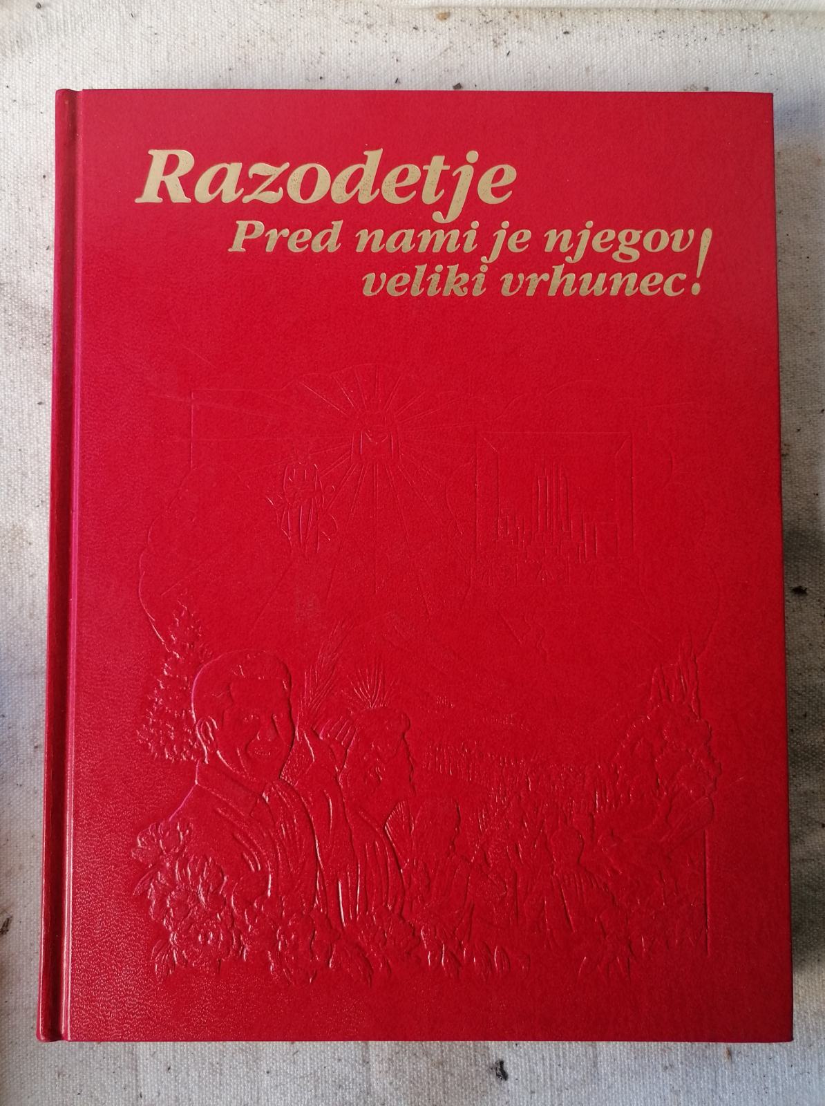 Razodetje Pred nami je njegov veliki vrhunec