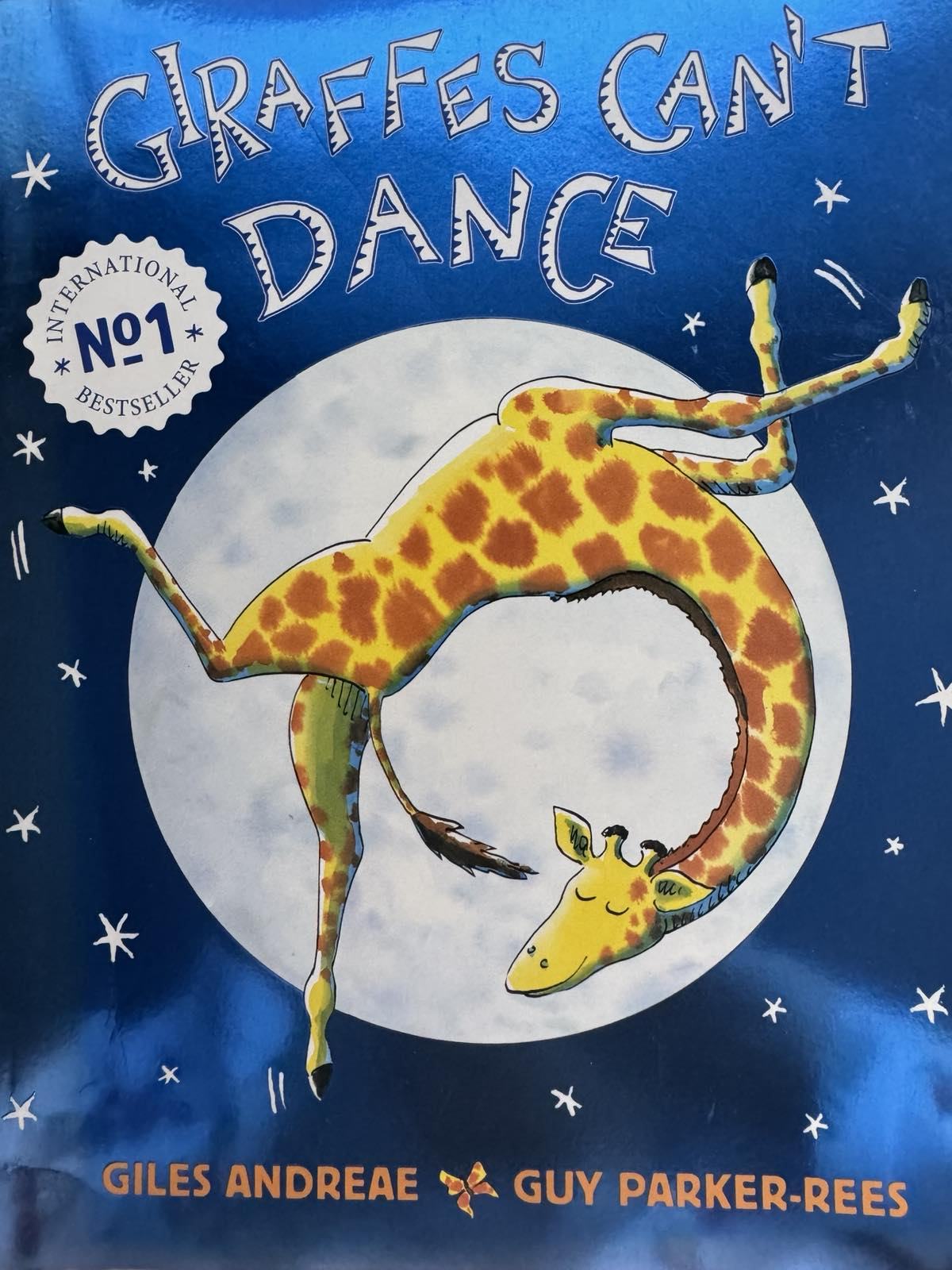 Giraffes cant dance - nova knjiga