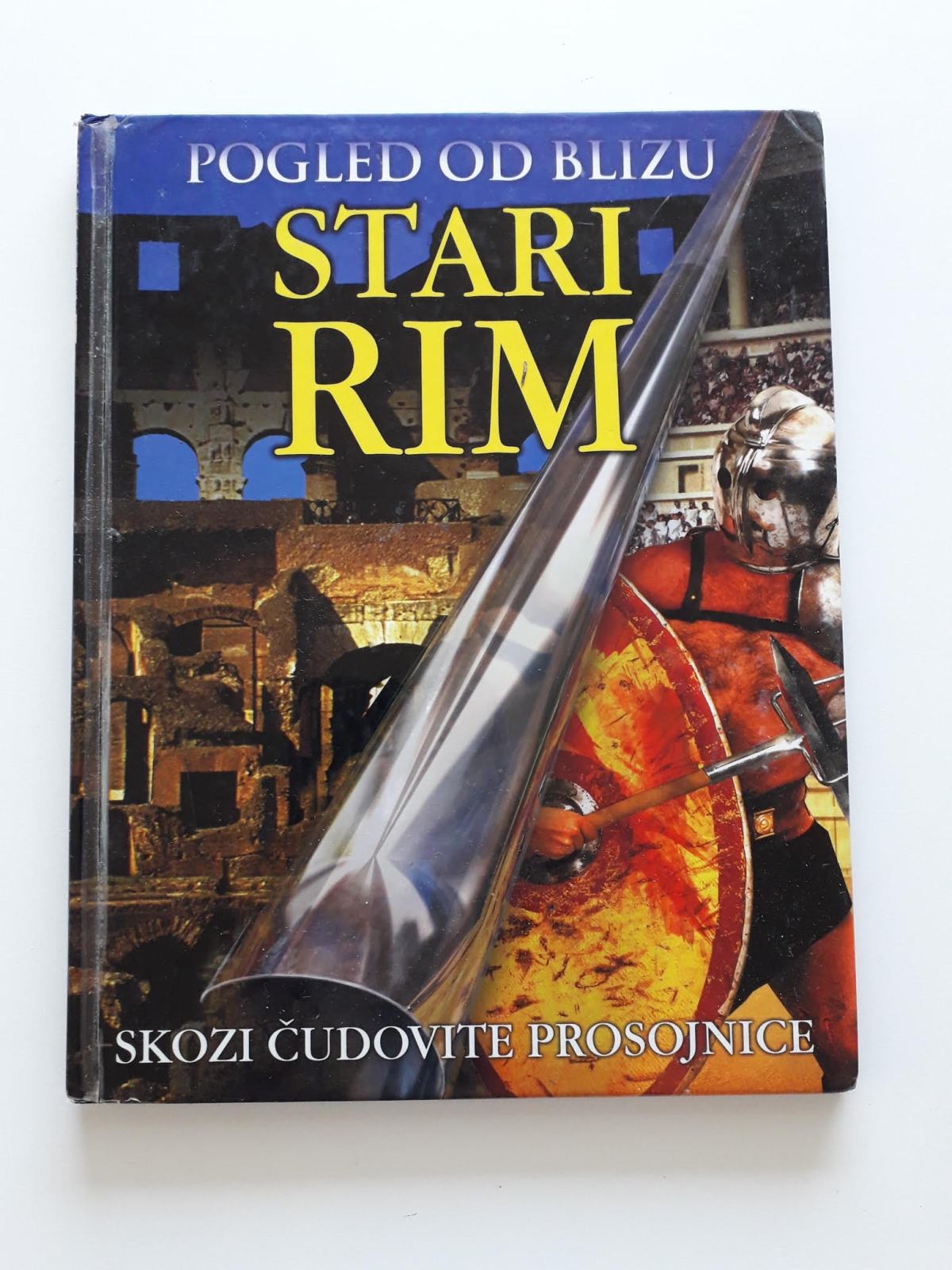 POGLED OD BLIZU, STARI RIM, SKOZI ČUDOVITE PROSOJNICE