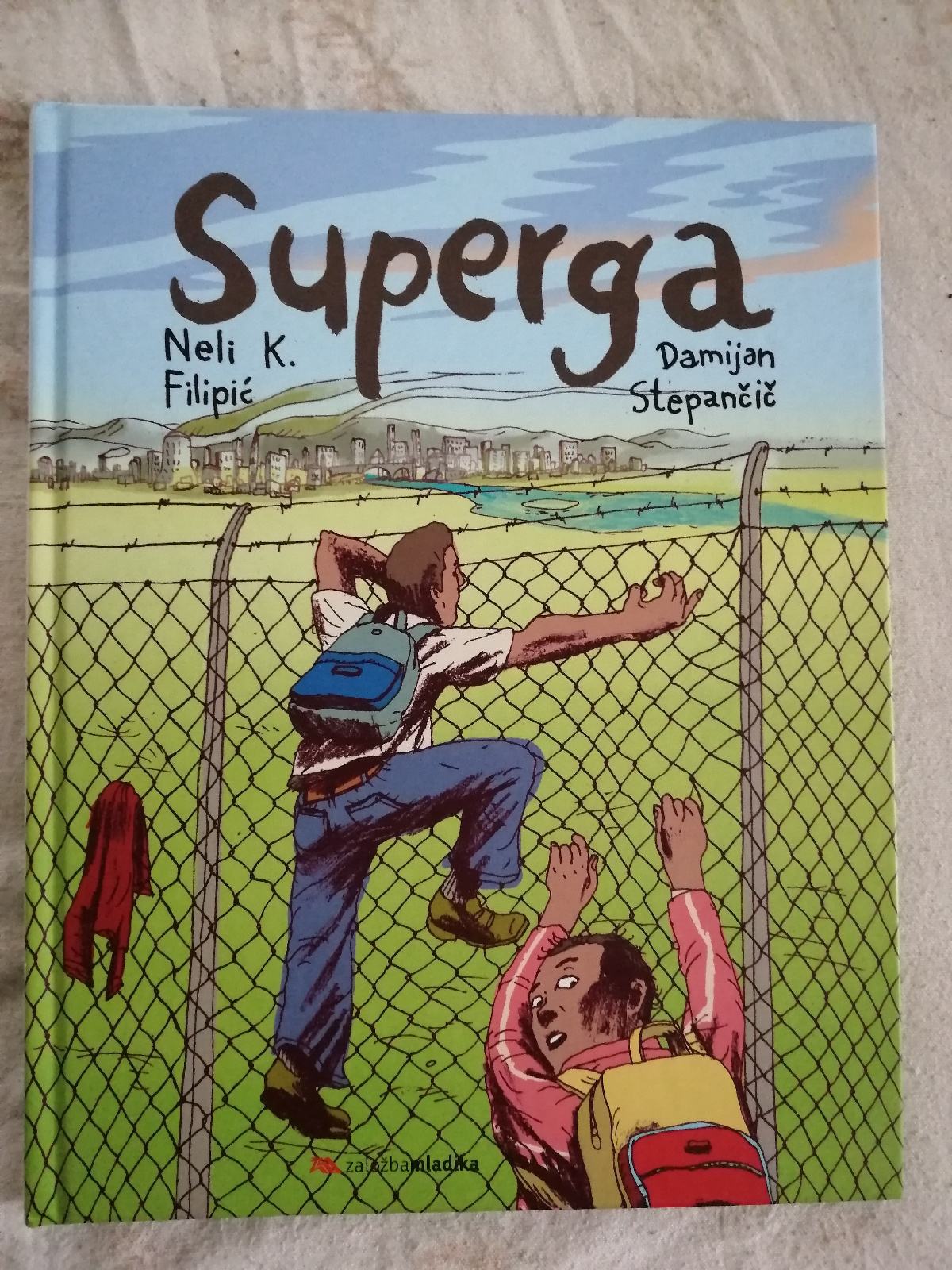 Prodam knjigo Superga