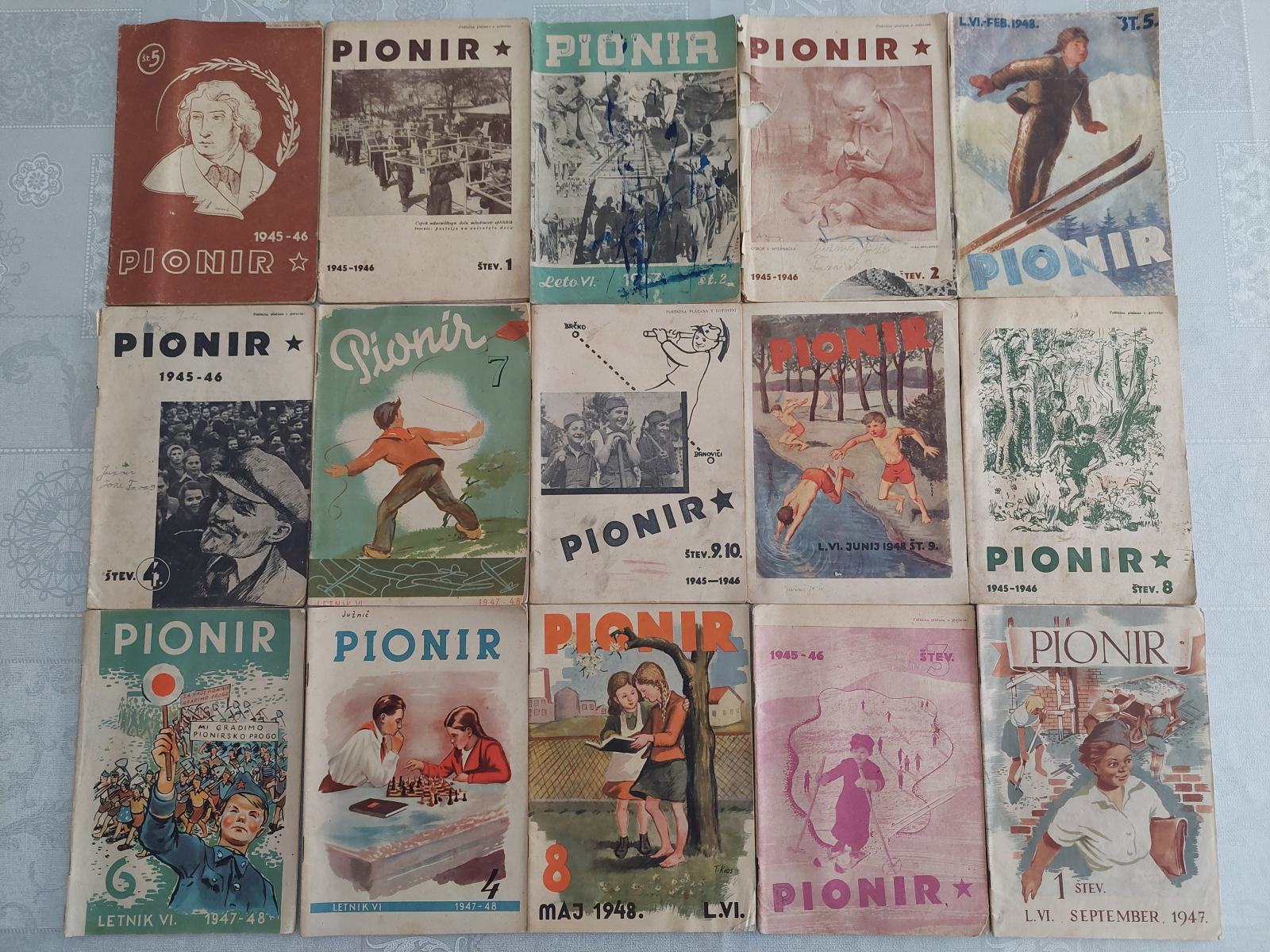 STARE REVIJE PIONIR,15 REVIJ,LETNIK 1945,1946 1947 IN 1948