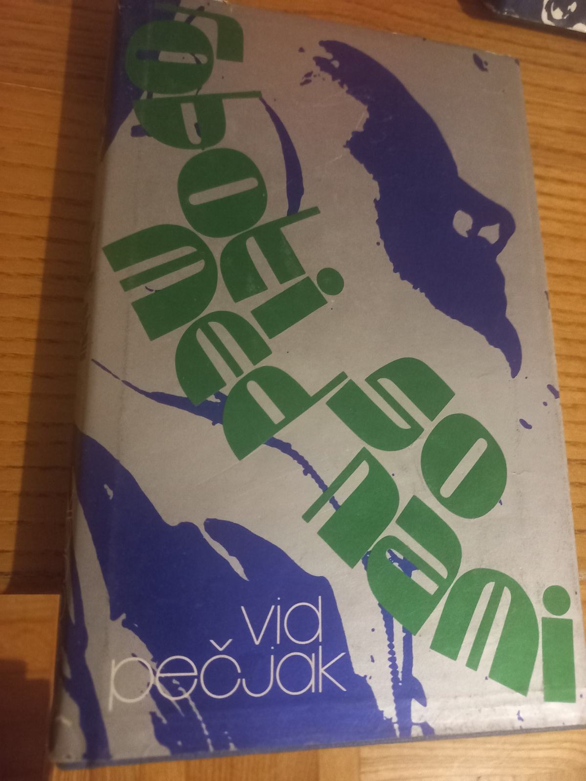 Vid Pečjak - Roboti so med nami