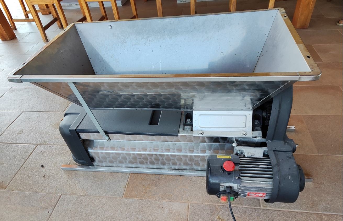 GRIFO DMCI-CE INOX Električni pecljalnik in mlin
