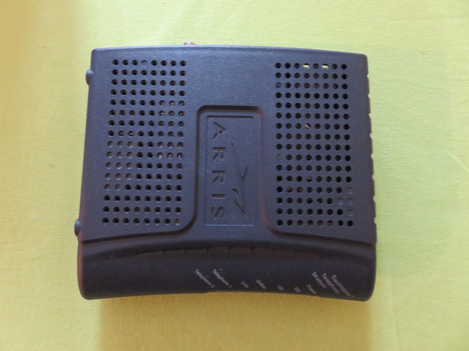 Kabelski modem Arris TM602B/DM