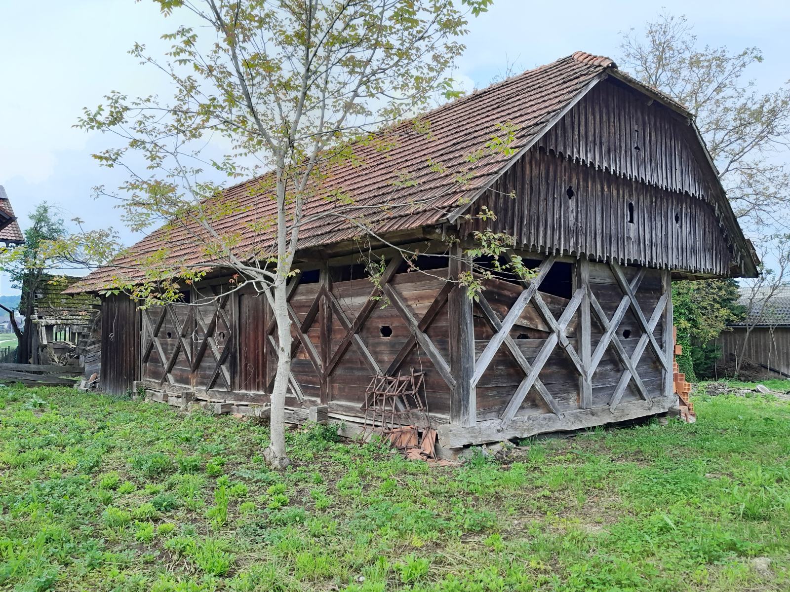Skedenj - pod