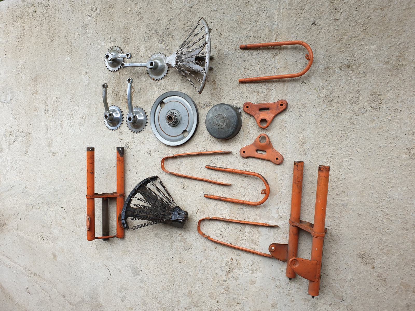 Tomos Laura, Rog Pony Express rezervni deli (okvirji, blatniki, itd ...