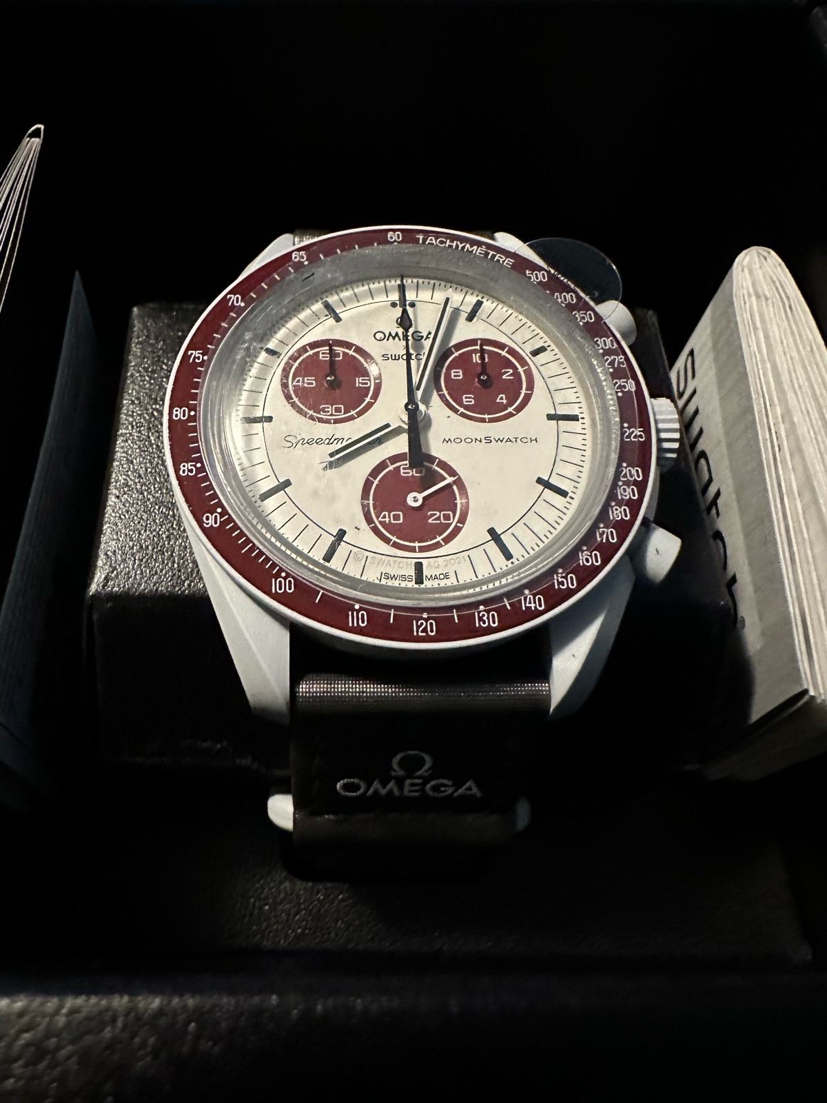 OMEGA X SWATCH - MISSION TO PLUTO