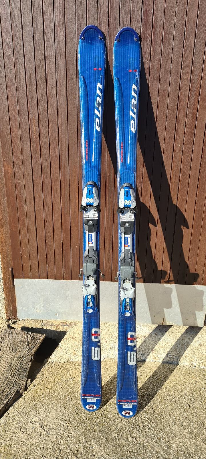 Elan smuči 160 cm +ž. čelada