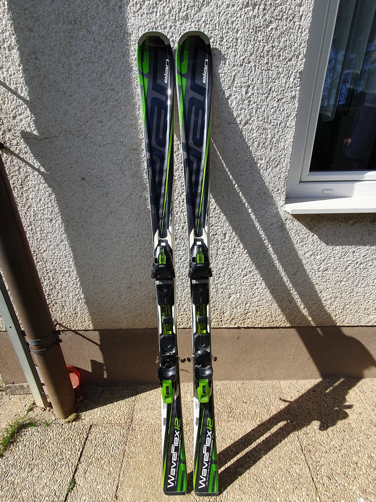 Elan waveflex 12 + vezi Elan EL11