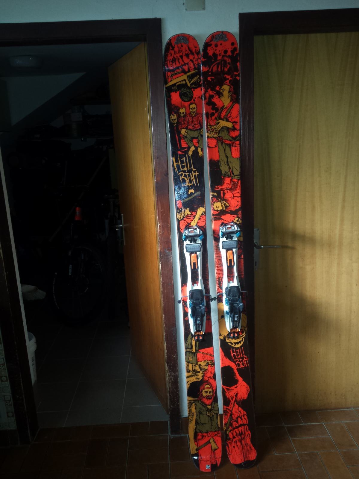 Freeride smuči K2 Hellbent (turni komplet)