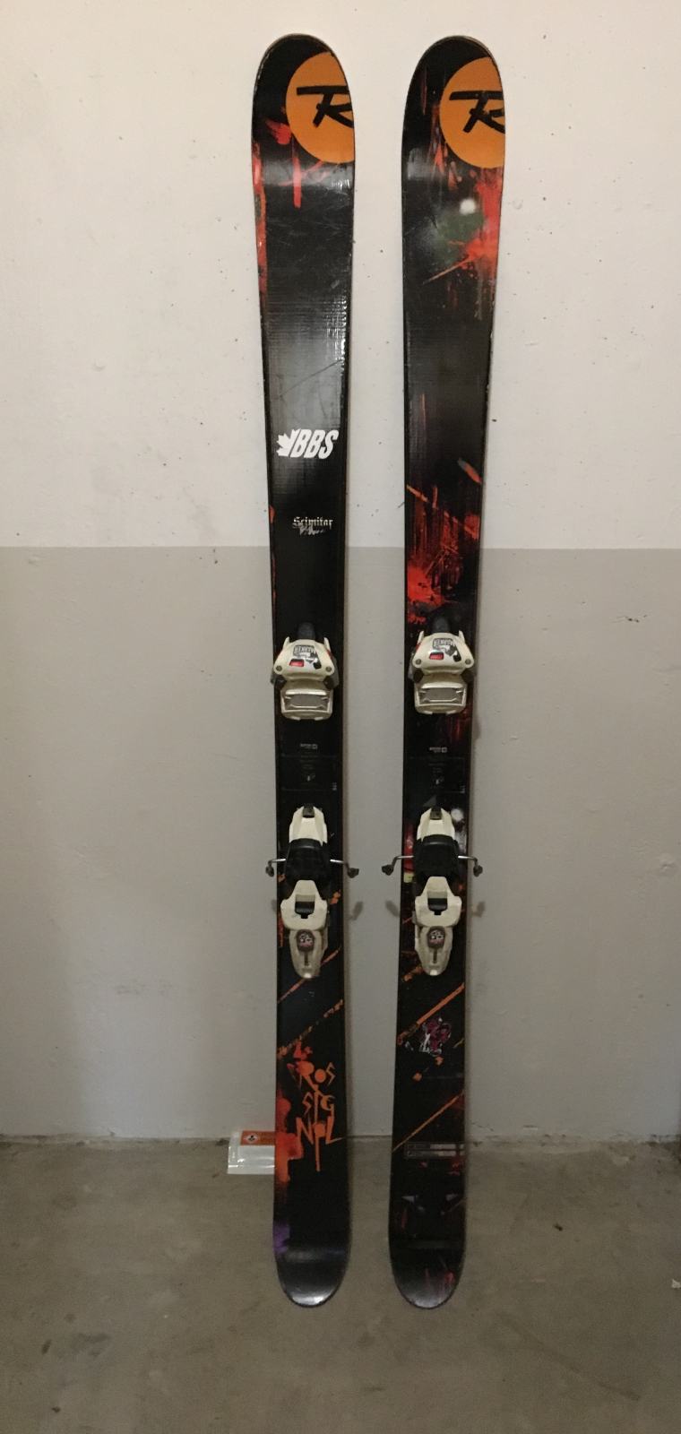 Rossignol smuči 178 + vezi Marker griffon 13