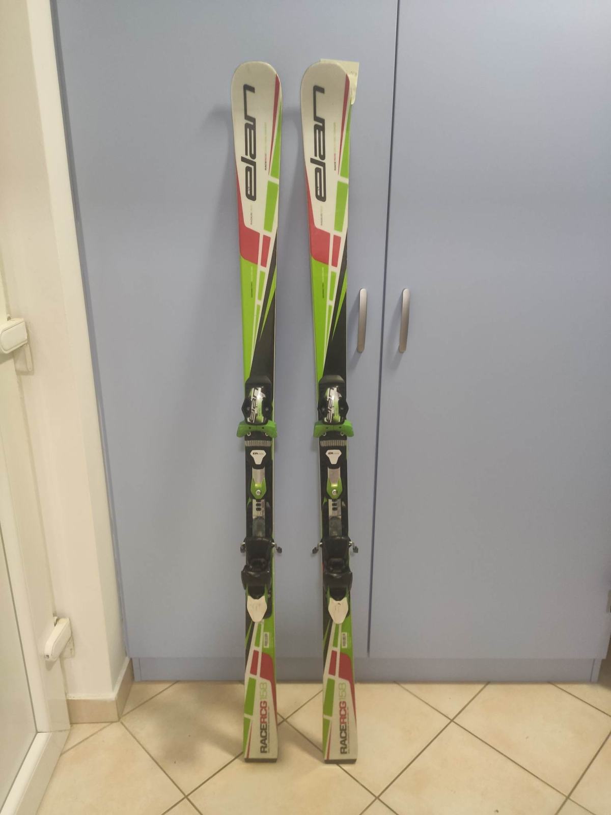 Smuči ELAN Race RCG 158cm, radij 18