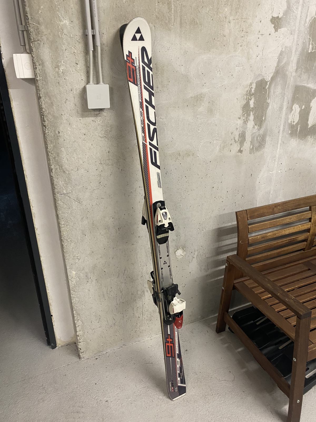 SMUČI Fischer Progressor 9+, 170 cm