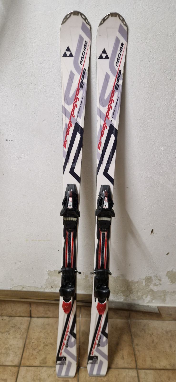 Smuči Fischer Progressor 900 z vezmi RSX Z13
