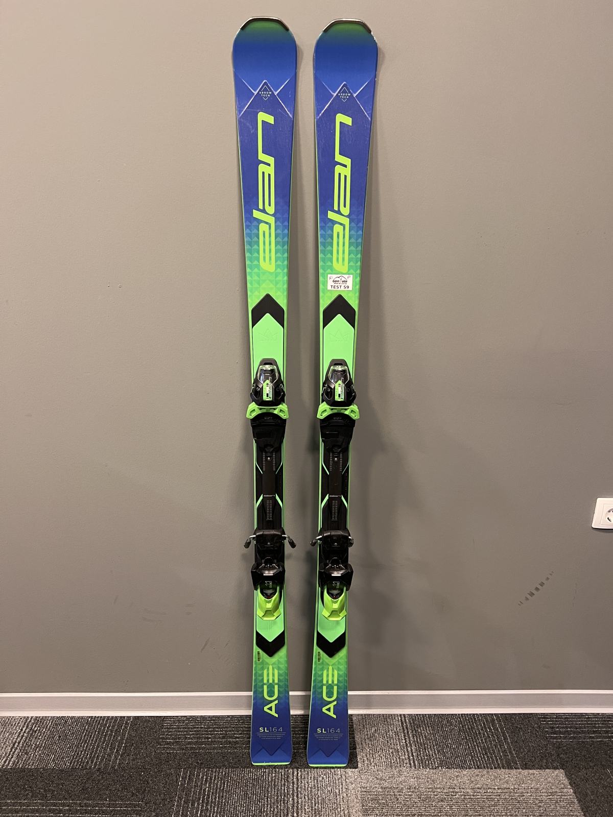 Testne slalom smuči ELAN ACE SL Fusion X 159cm (899,95 -50%=450€)