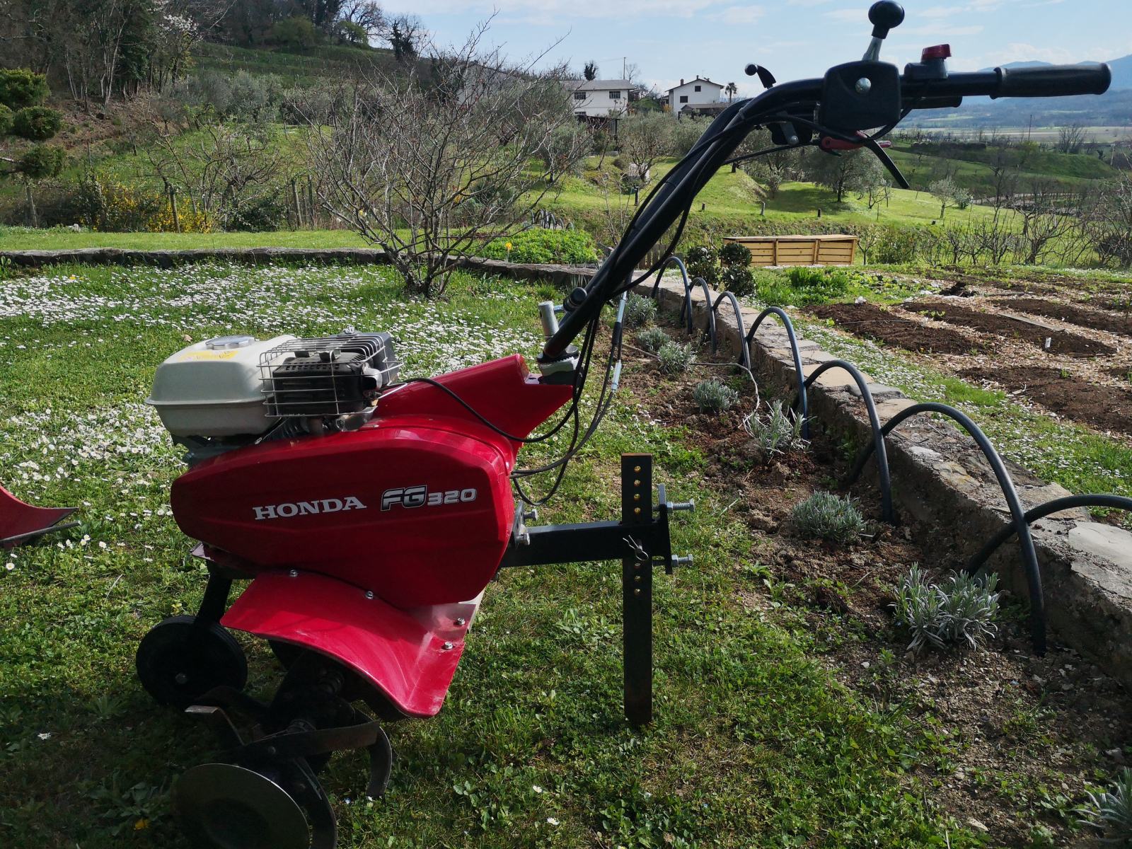 Motokultivator Honda FG320