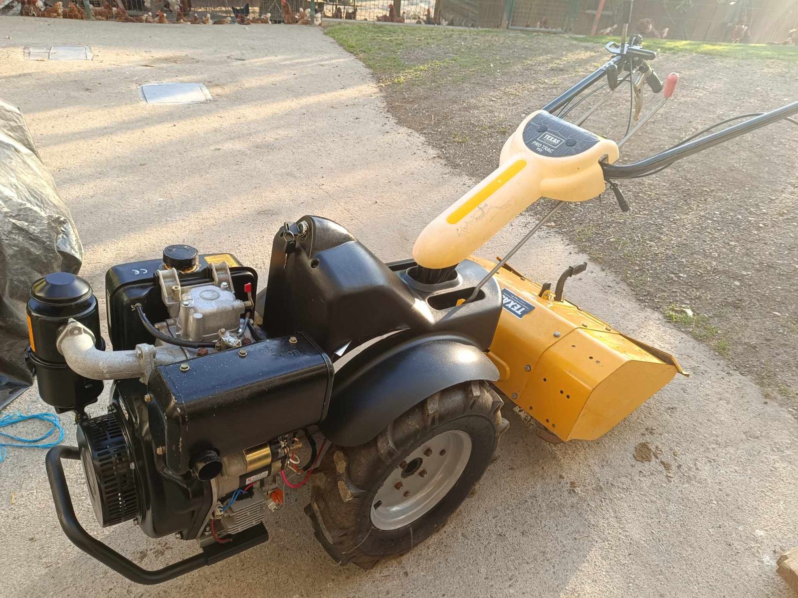 Motokultivator z frezo