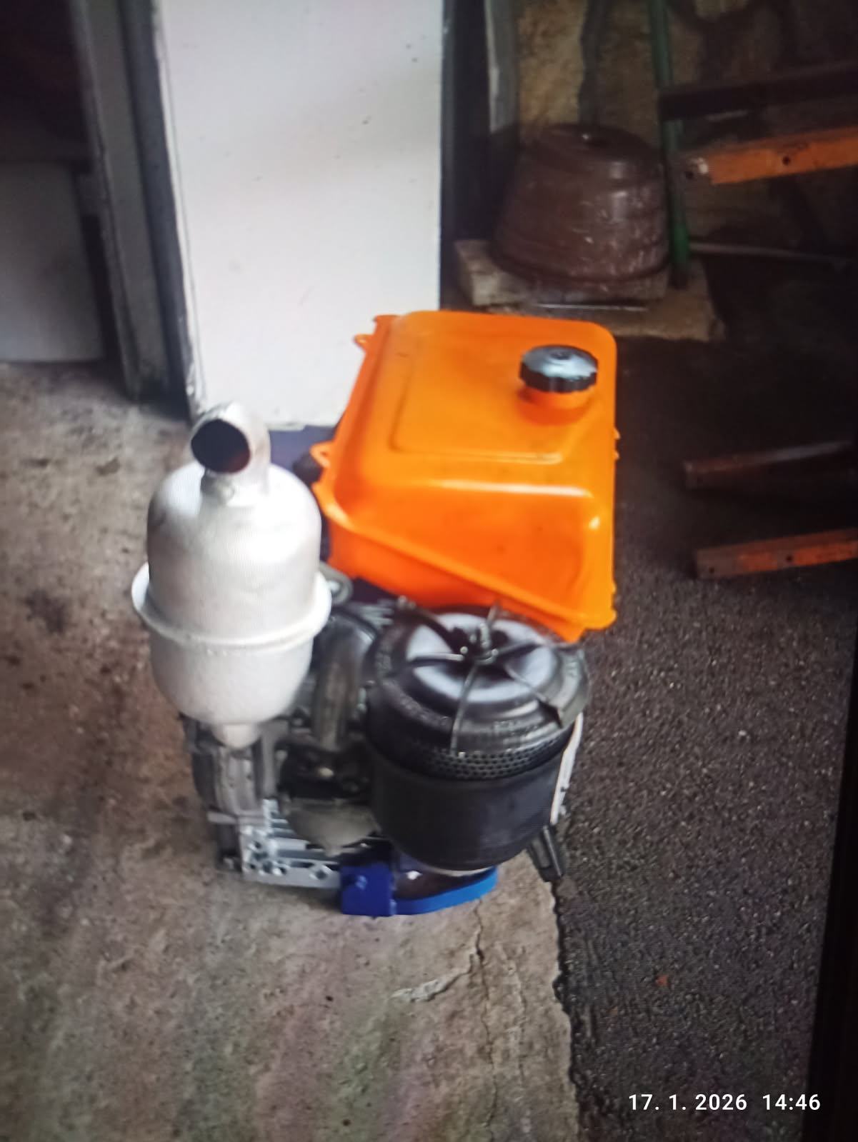 Prodam snežno frezo in motor za motokultivator Muta