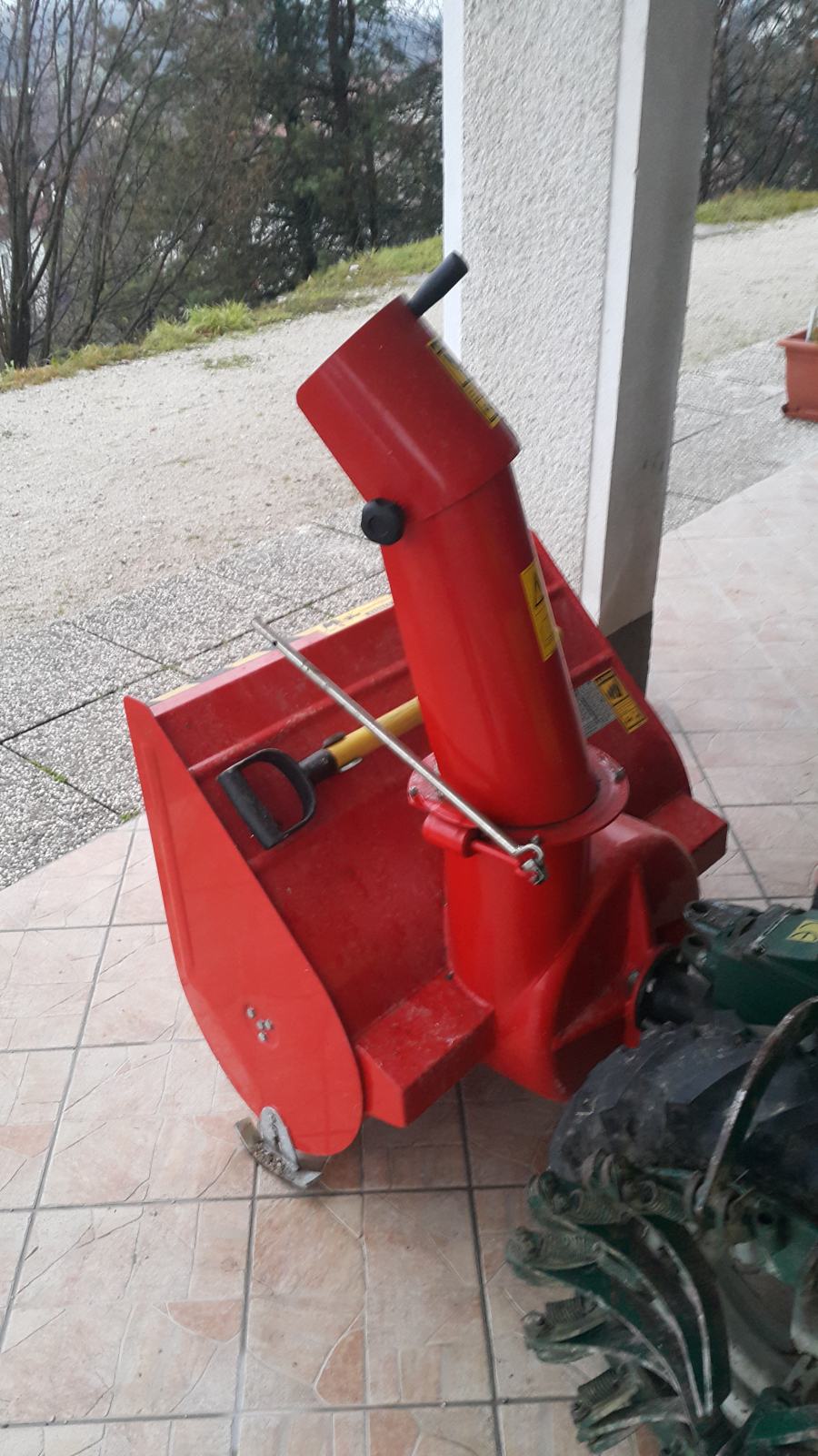 prodam snežno frezo