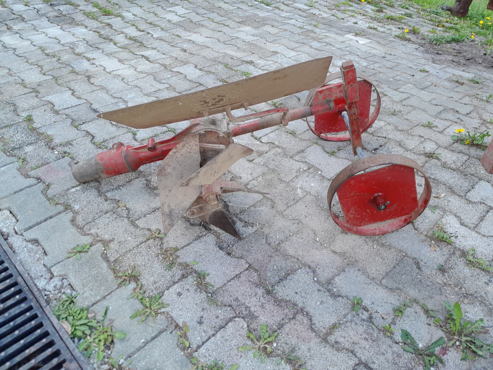 ROTACIJSKI PREKOPALNIK/PLUG za motokultivator okrogli priklop