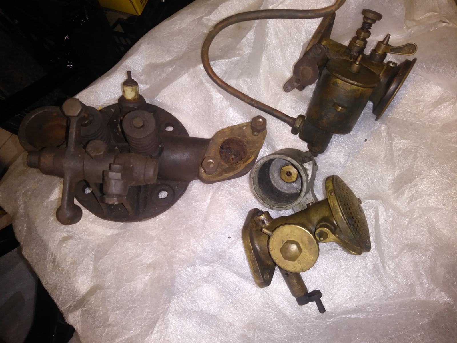 DKW 125: PRODAM 2 NOVA BATA FI 52,50, sornik 12, nova