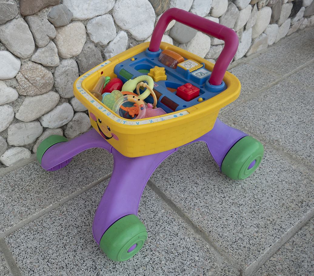 Fisher-Price Laugh & Learn Shop and Learn Walker M9973