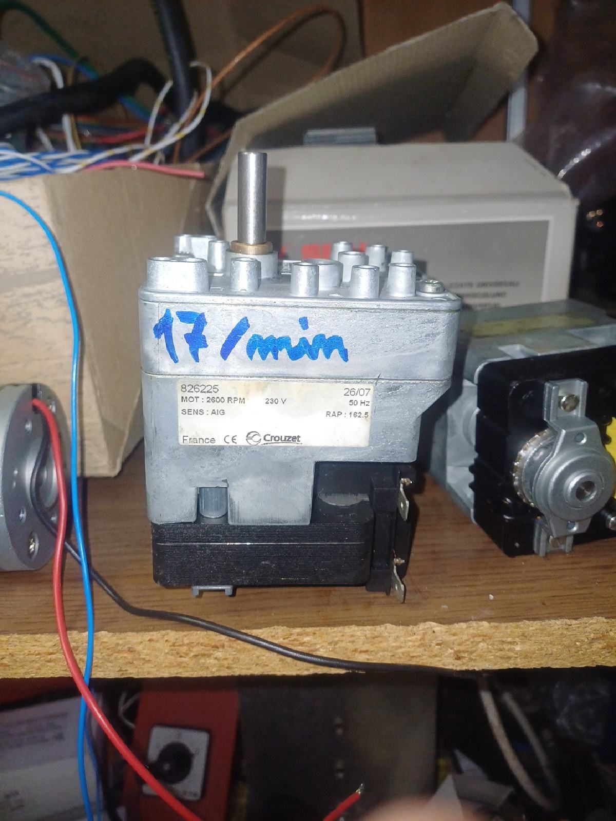 elektromotor 17 rpm 230V