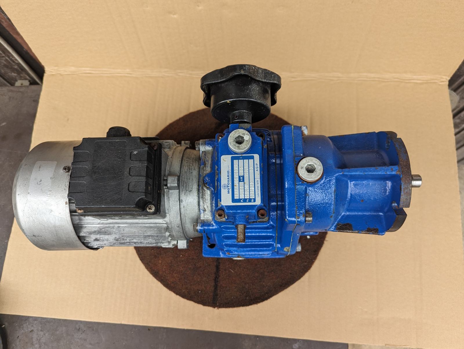 elektromotor z reduktorjem, reduktor