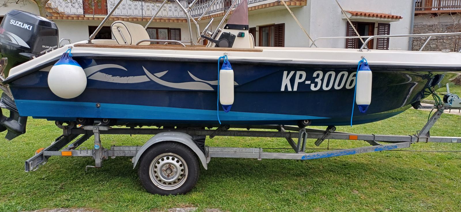 ELAN 495 F gliser