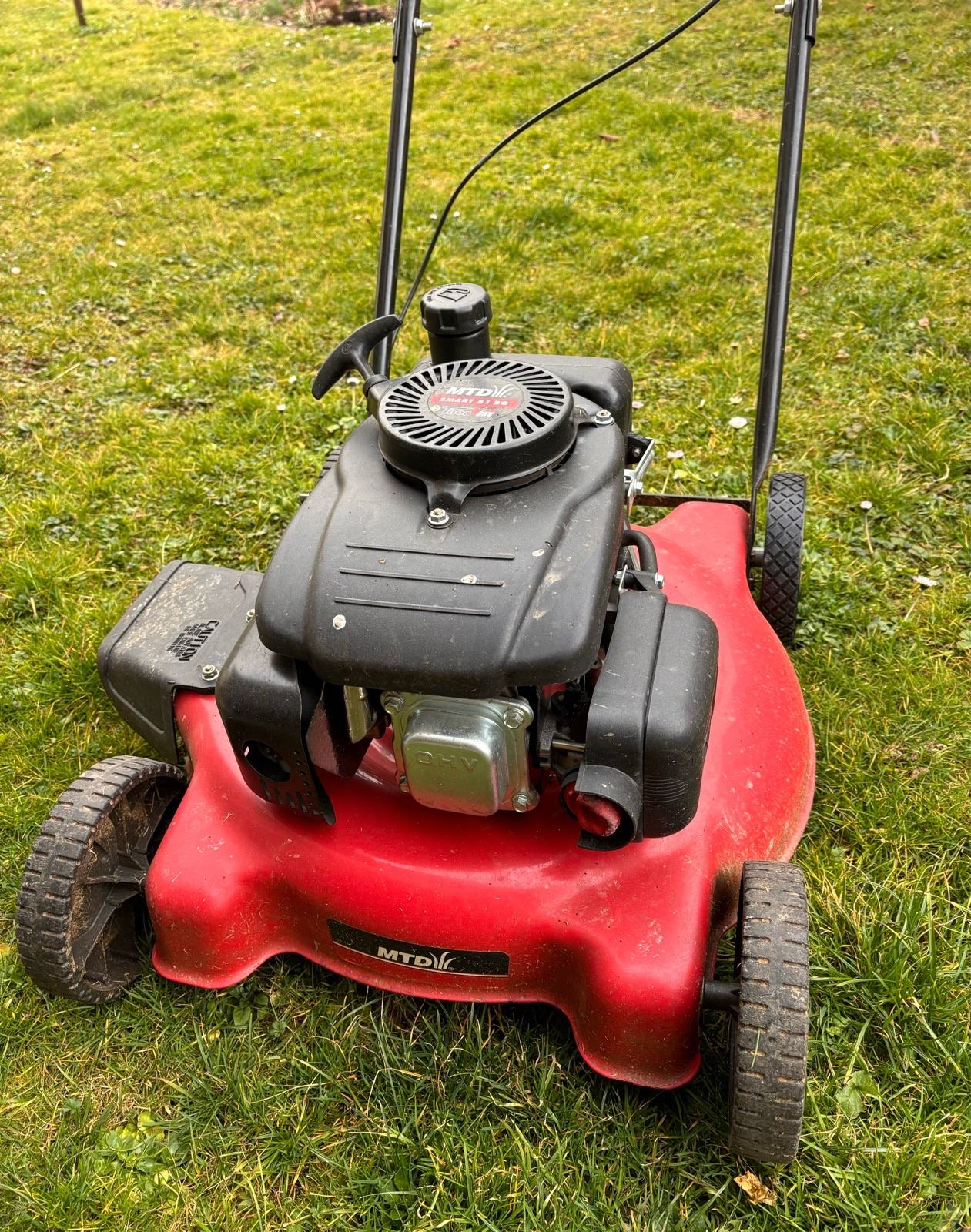 BENCINSKA KOSILNICA MTD 51 BC