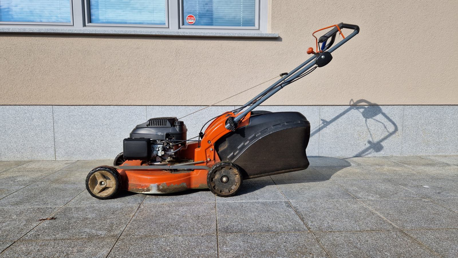 Husqvarna R150 SWH 56 premera