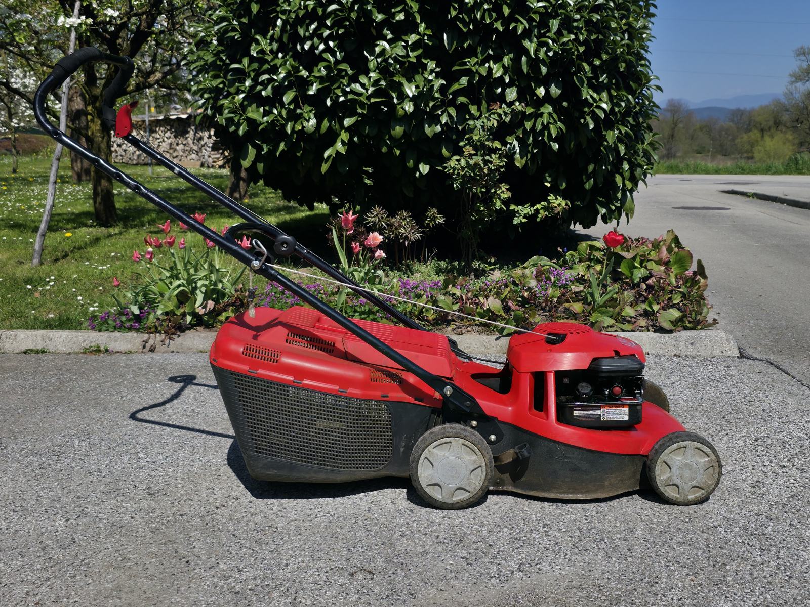 Motorna vrtna kosilnica Briggs Stratton LS 45
