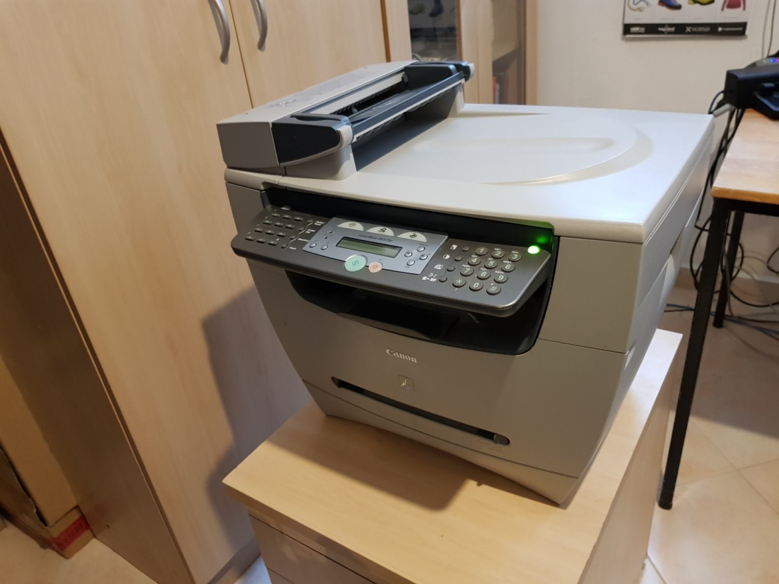 Laserska multifunkcijska naprava Canon LaserBase MF5750