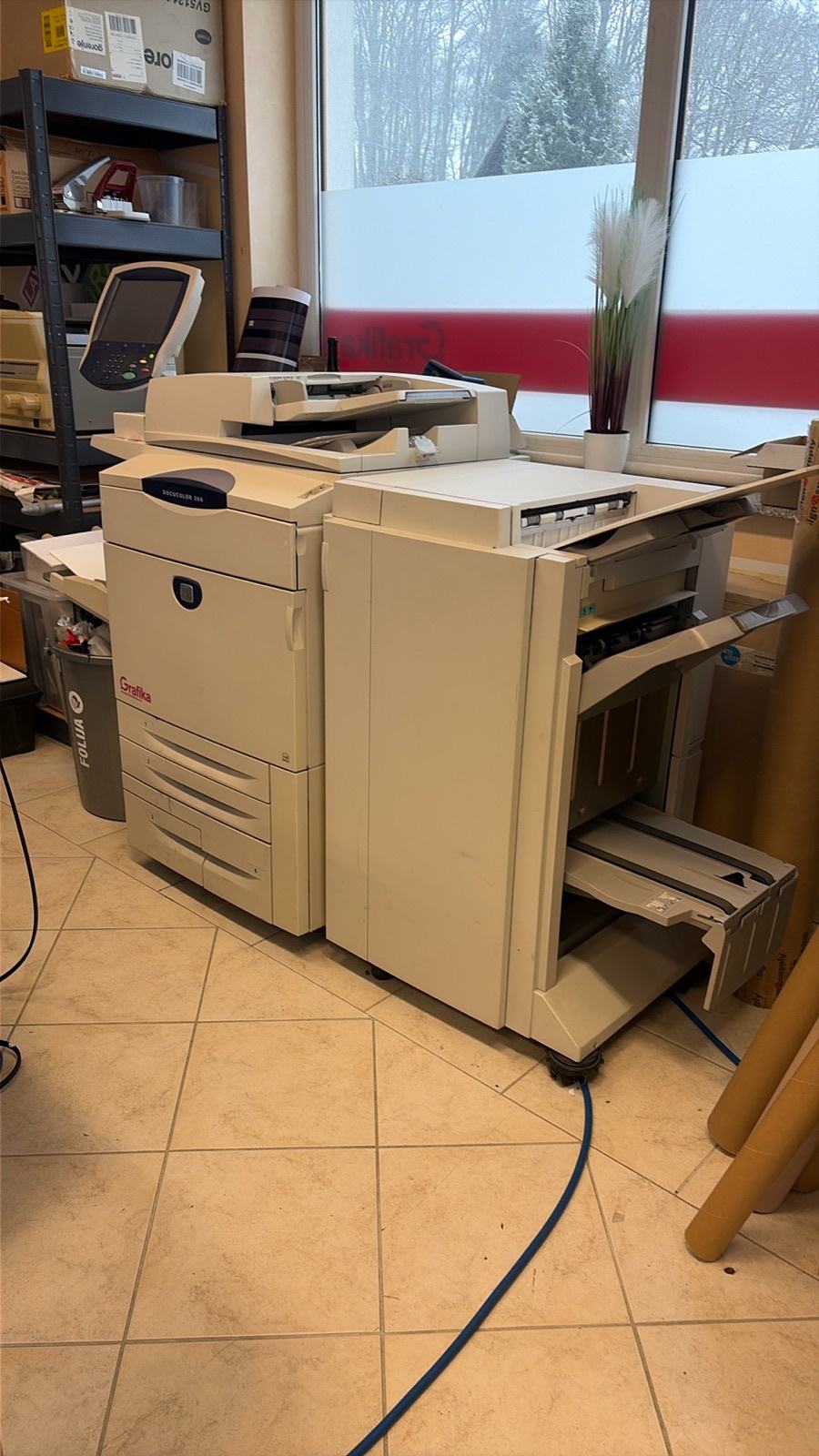 Tiskalnik Xerox DocuColor 260 s professional finisherjem