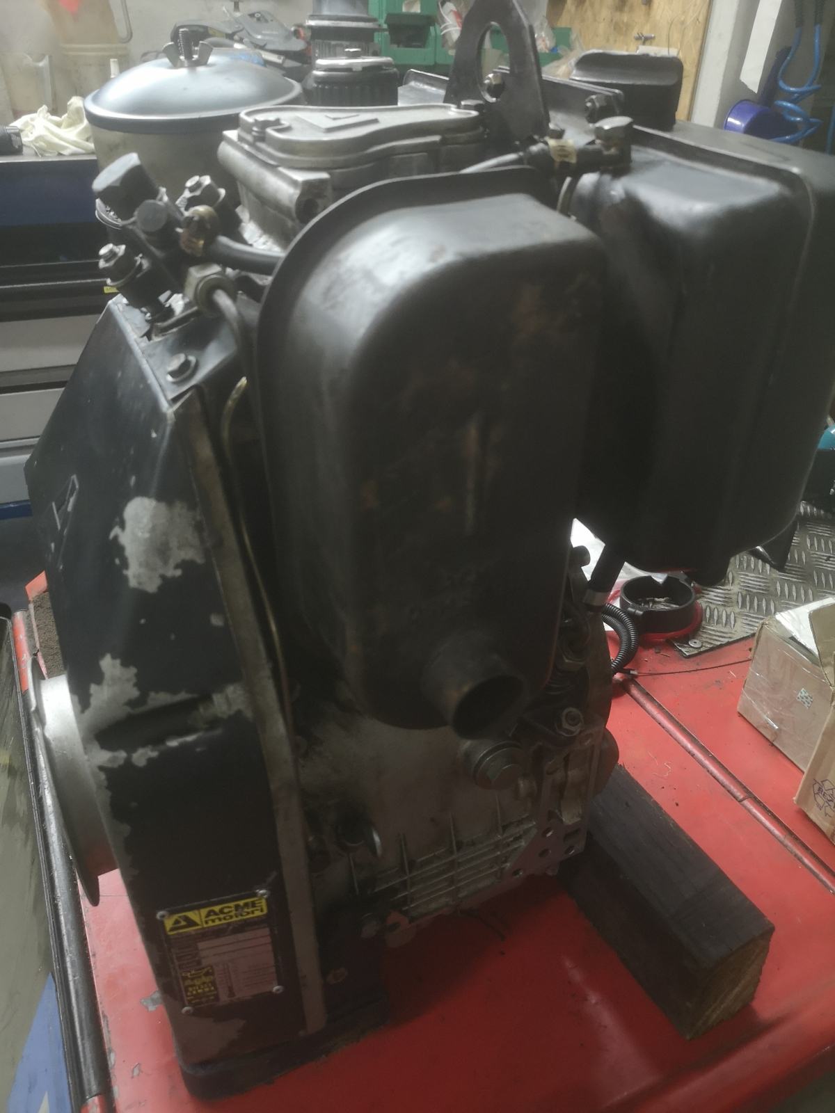 Acme diesel motor