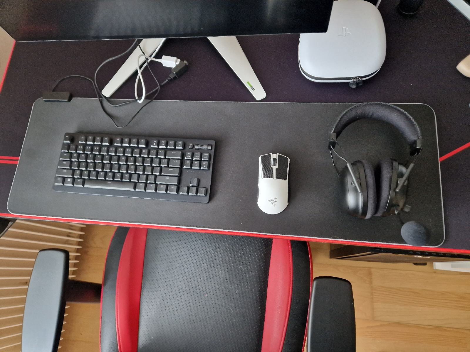 Razer gaming komplet - slušalke, tipkovnica, miška in podloga