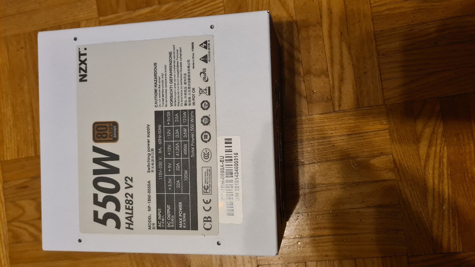 Napajalnik NZXT 550w