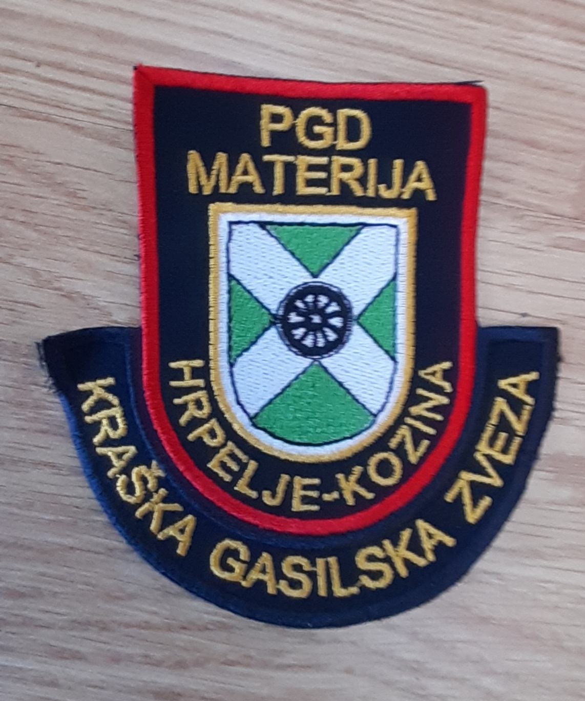 Gasilski našitek PGD Materija Hrpelje Kozina Kraška gasilska zveza