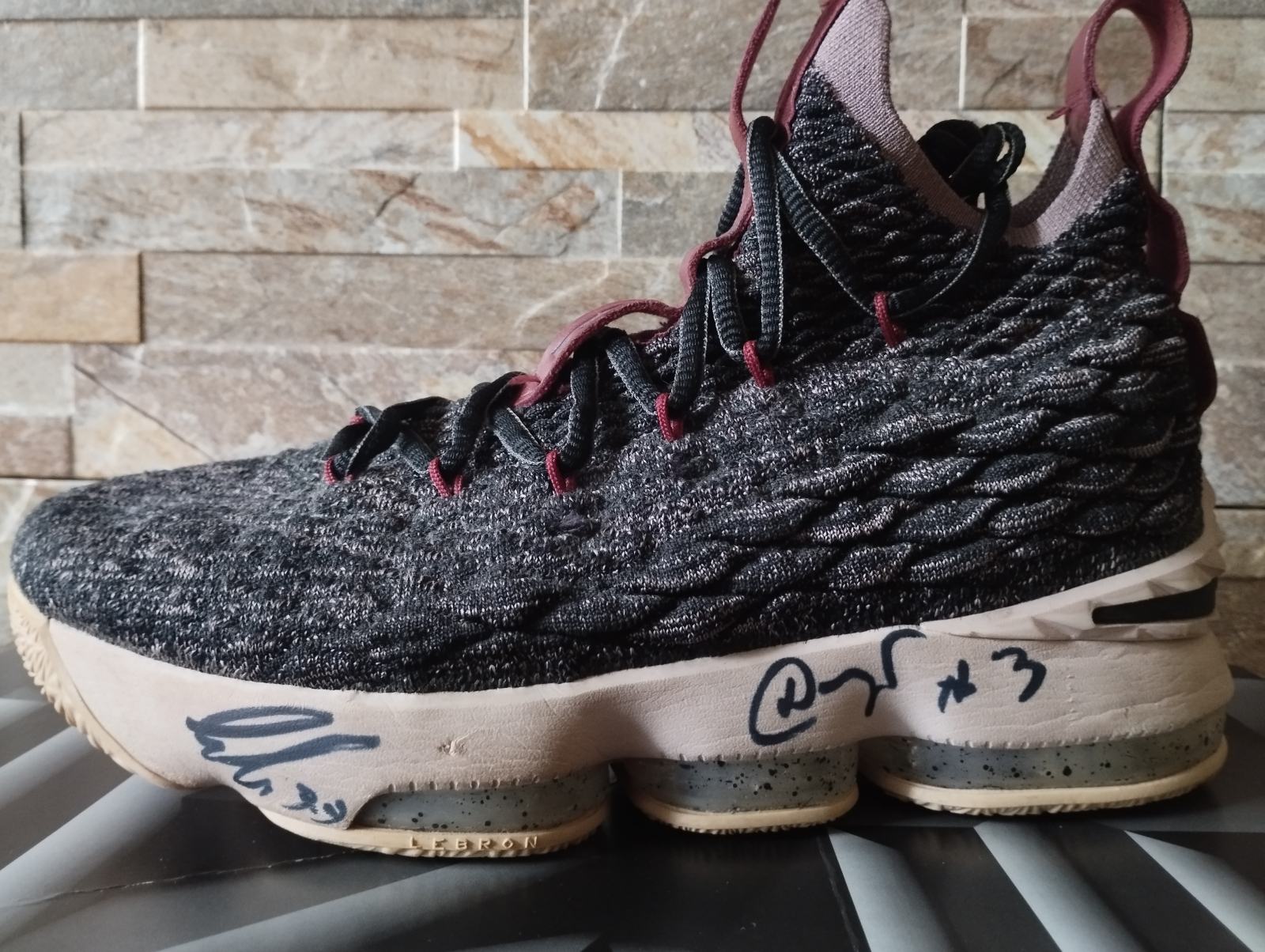 Luka Dončić Goran Dragić podpisi